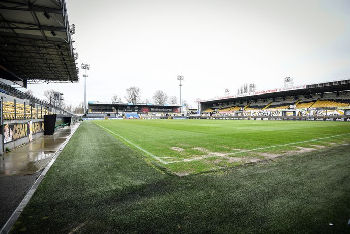 Lokeren-Temse sluit tribune Daknamstadion na veiligheidscontrole: “Geen ...
