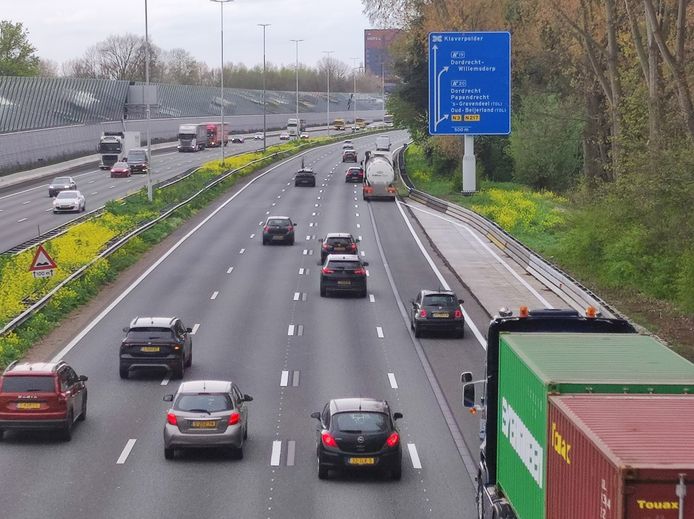 Extra rijstrook op A16 bij Dordt (maar die is slechts tijdelijk ...
