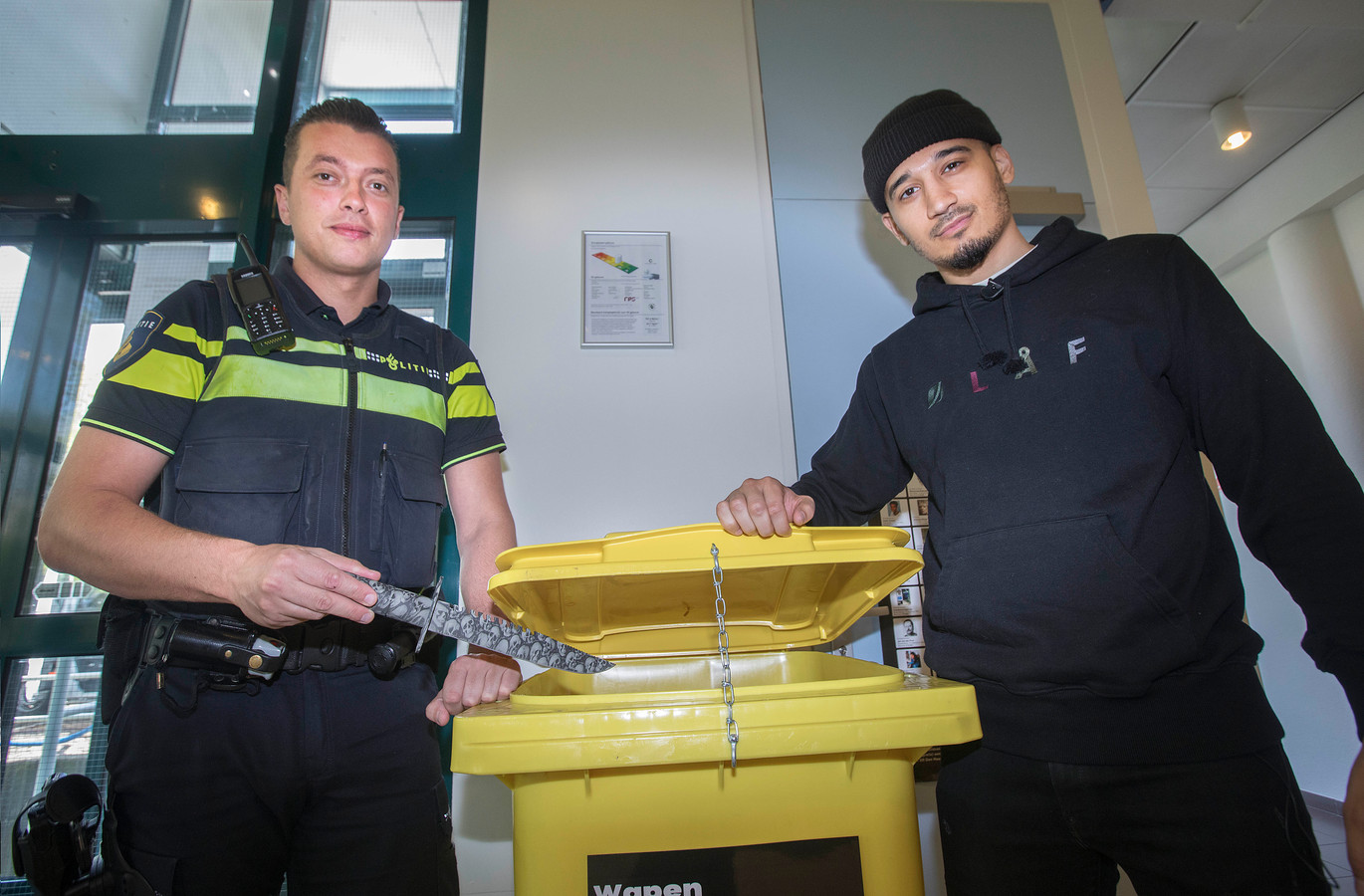 Steeds meer tieners lopen met wapens rond: ‘Hoop dat er hele bergen ...