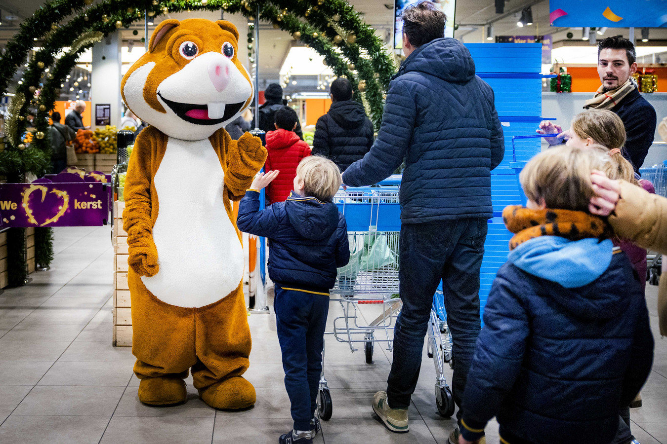 Meer mensen gaan naar Albert Heijn, Jumbo verliest ondanks extra ...