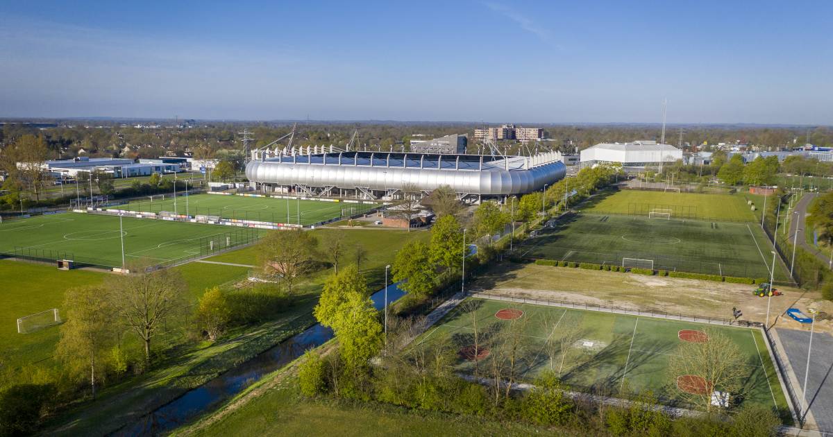 Heracles krijgt nieuw trainingscomplex op velden naast het stadion ...