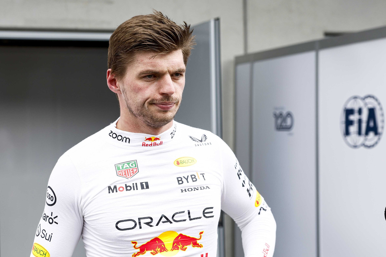 Sensatie in Oostenrijk: Verstappen én Norris lopen overwinning mis na botsing, Russell lachende ...