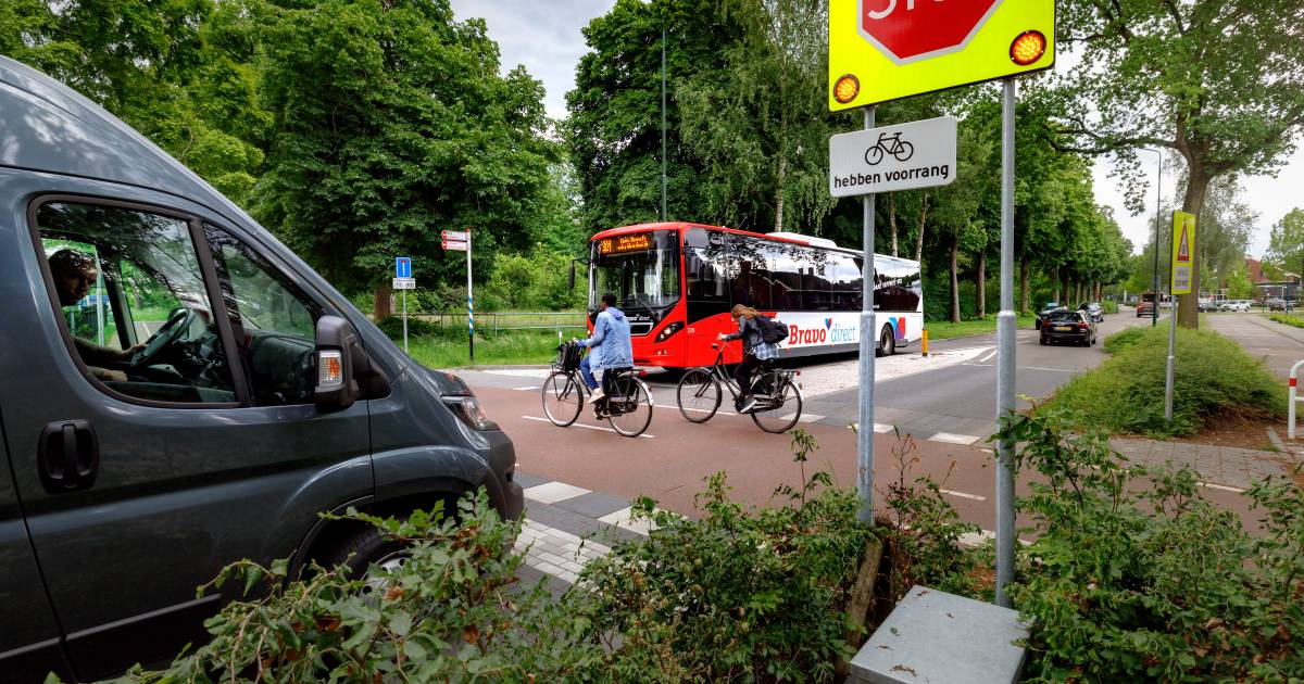Extra fietspad en rotonde bij snelfietsroute: Loon op Zand en provincie ...