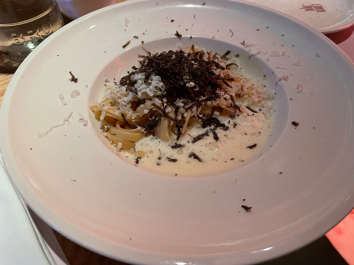 RESTOTIP. Bar Raket: het kan soms simpel, maar verdomd lekker zijn ...