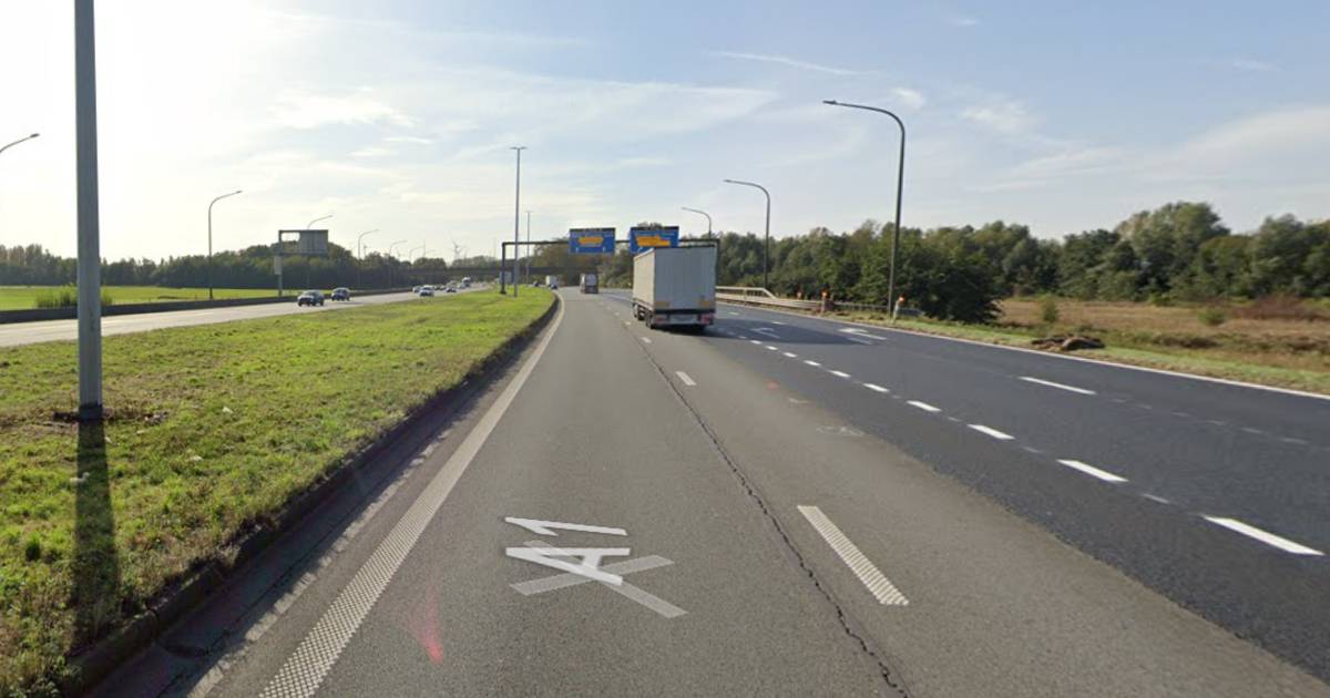 Weg vrij na ongeval met vrachtwagen op E19 richting Antwerpen ter ...