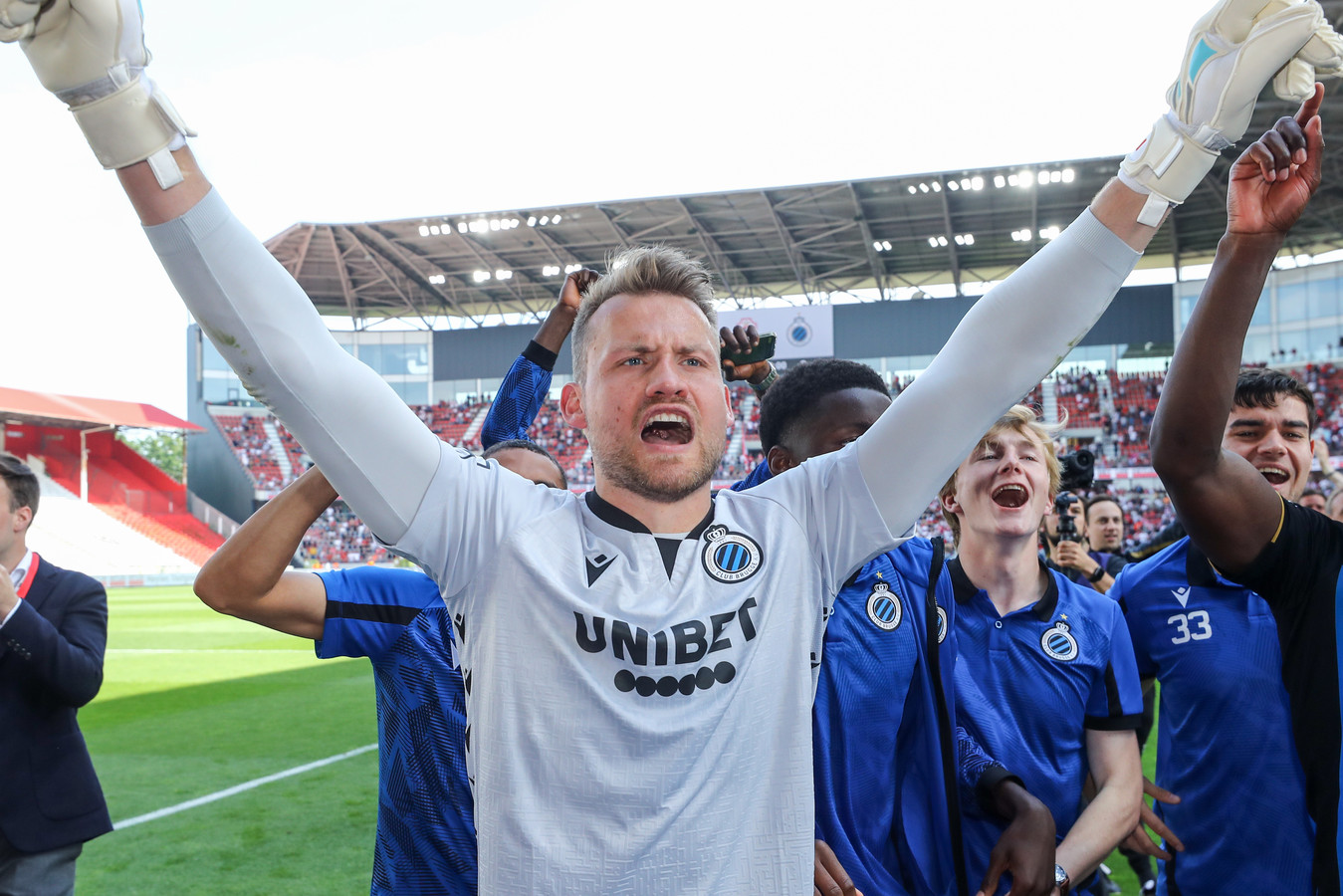 Jasmien Claes, alias mevrouw Mignolet, het pit achter de ...