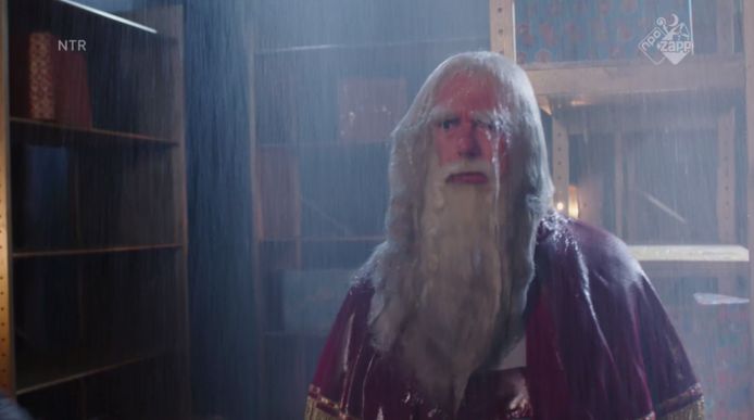 Huilende kinderen na zinkende stoomboot in Sinterklaasjournaal: ‘Maar ...