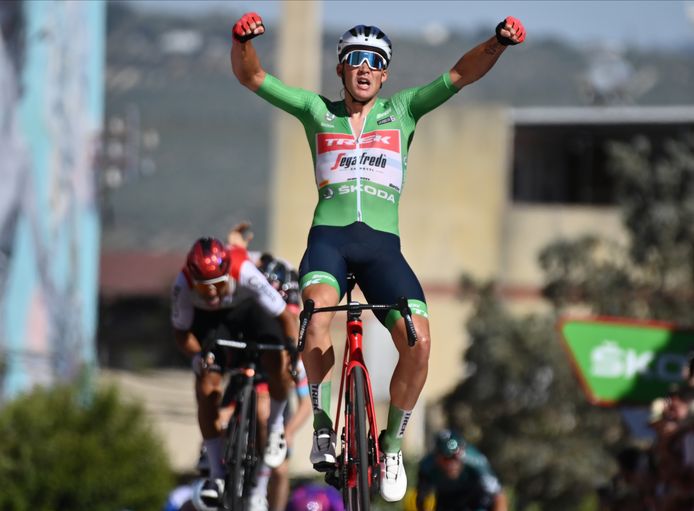 Victoire magistrale de Mads Pedersen à Montilla, journée tranquille ...