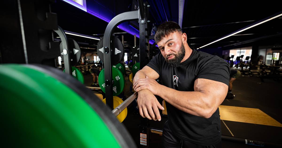 600(!) kilo beendrukken is voor bodybuilder Murat uit Hengelo geen ...