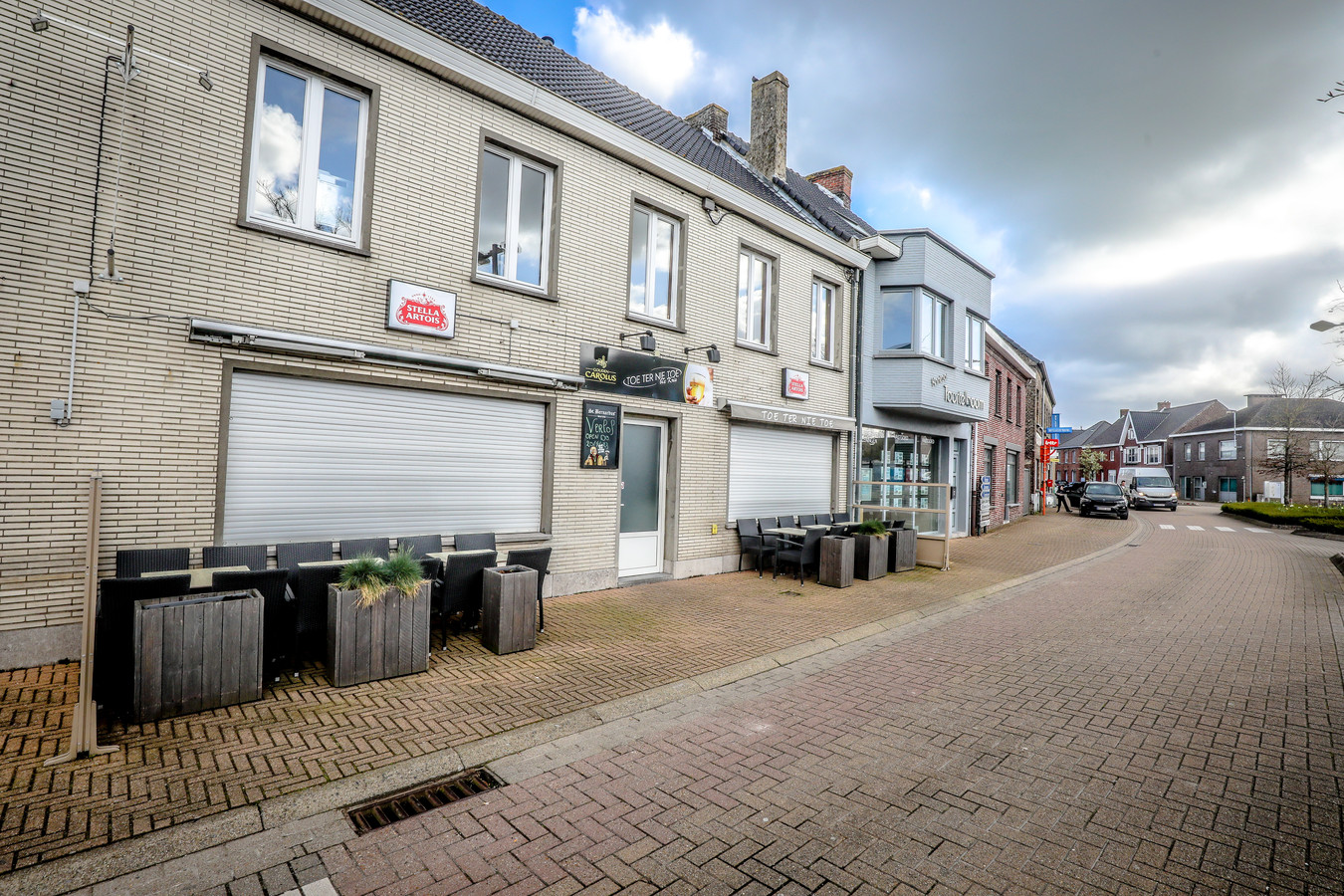 MIJN DORP. Kris Deseintebein (51), uitbater van eetcafé ‘Toe Ter Nie ...