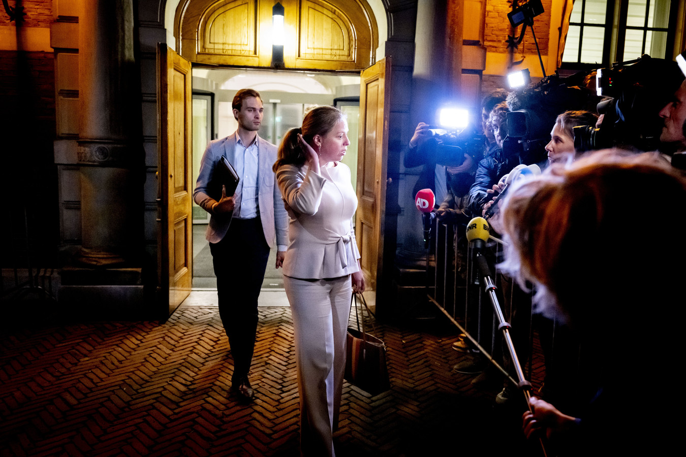 Ingewijden over plotse kabinetsval: ‘Ik denk dat Rutte voor zichzelf concludeerde: dit wordt ...