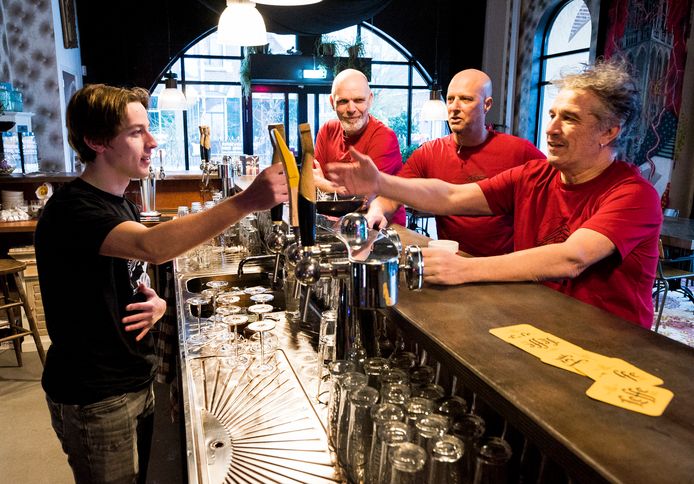Alles mag en kan in deze nieuwe danskroeg in Leidsche Rijn van Dion ...