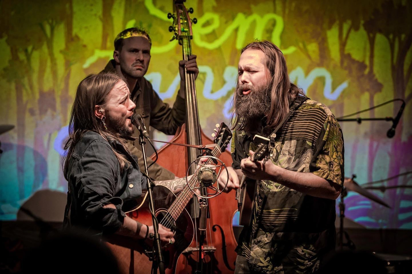 Zangeres Britt deelt indringend proces van transitie tot zanger Sem in ...