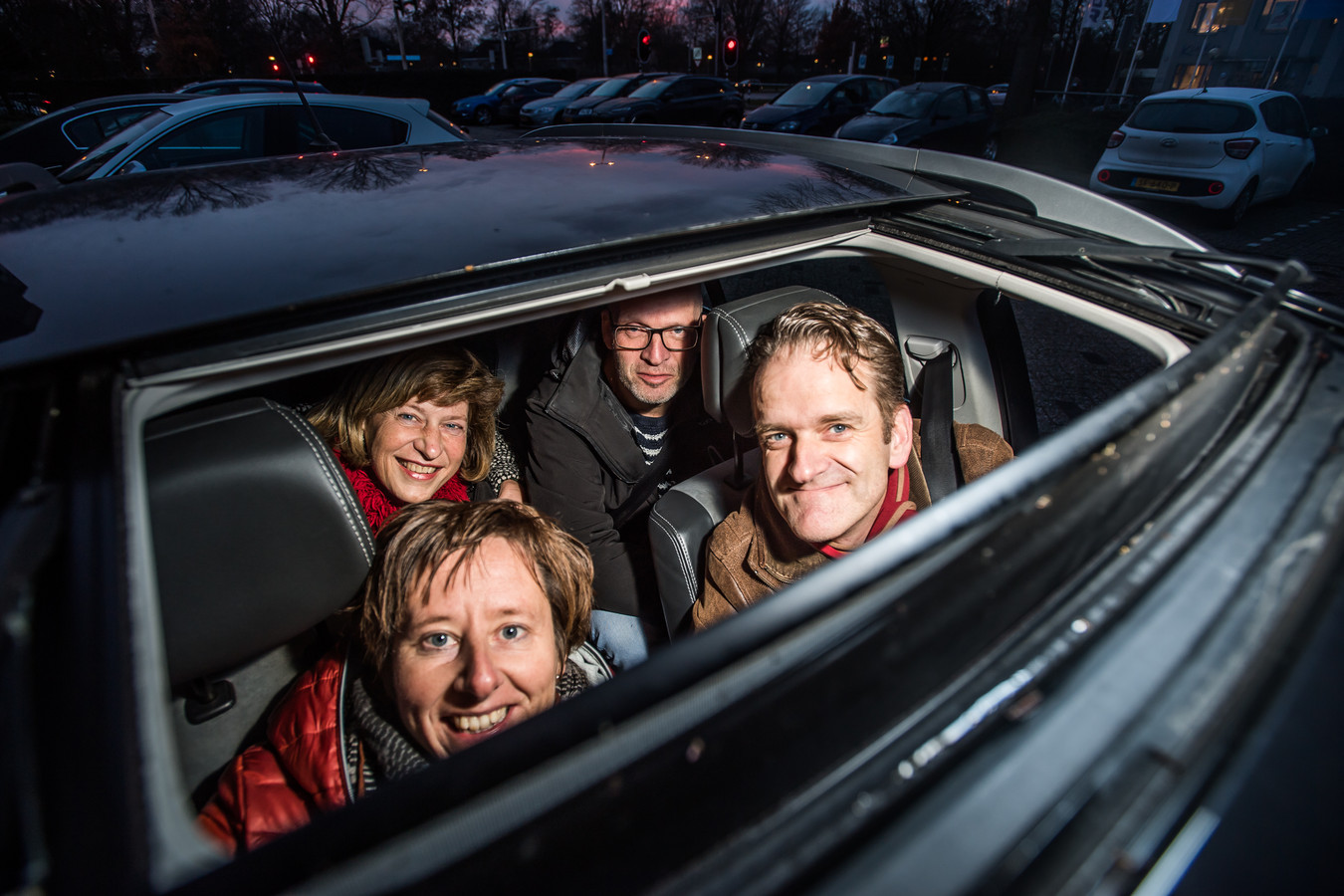 Deze Achterhoekers carpoolen iedere dag en hebben het wél gezellig op ...