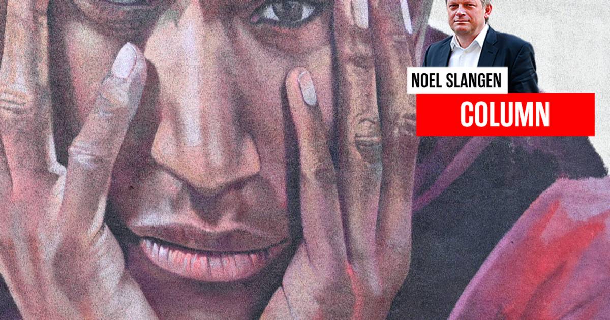 SLANGEN OP MAANDAG. Het voorrecht van anonimiteit verspreidt een air ...