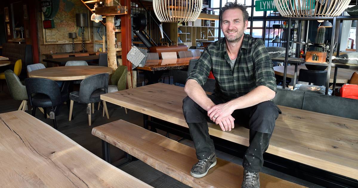 Franks bedrijf is een succes: ‘We maken 1200 tot 1300 tafels per jaar ...