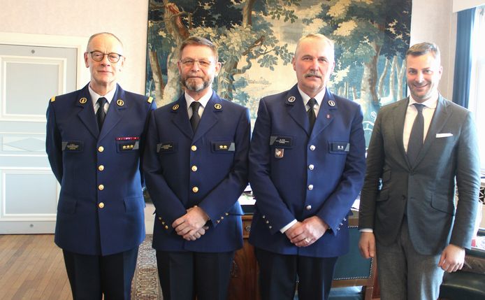 Dirk De Jonghe en Marc Pype nemen afscheid van het politiekorps na 40 ...