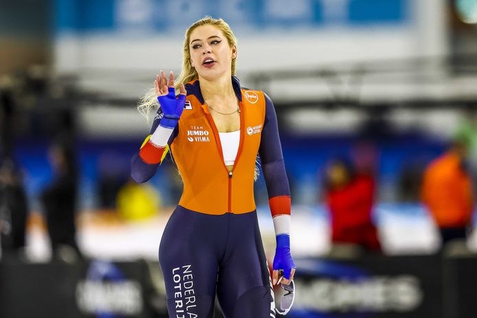 Jutta Leerdam wint na 'knullige week' ook in Thialf: 'Ik wilde laten ...