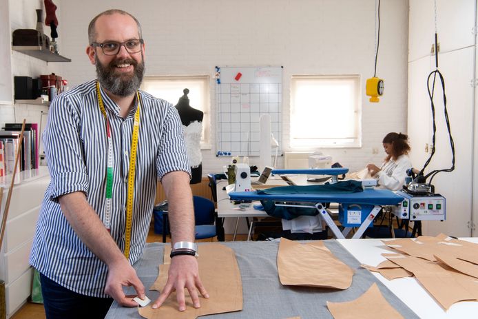 NET5-modemaker Bas van Loo wil meer duurzaamheid in artiestenwereld | Enschede | tubantia.nl