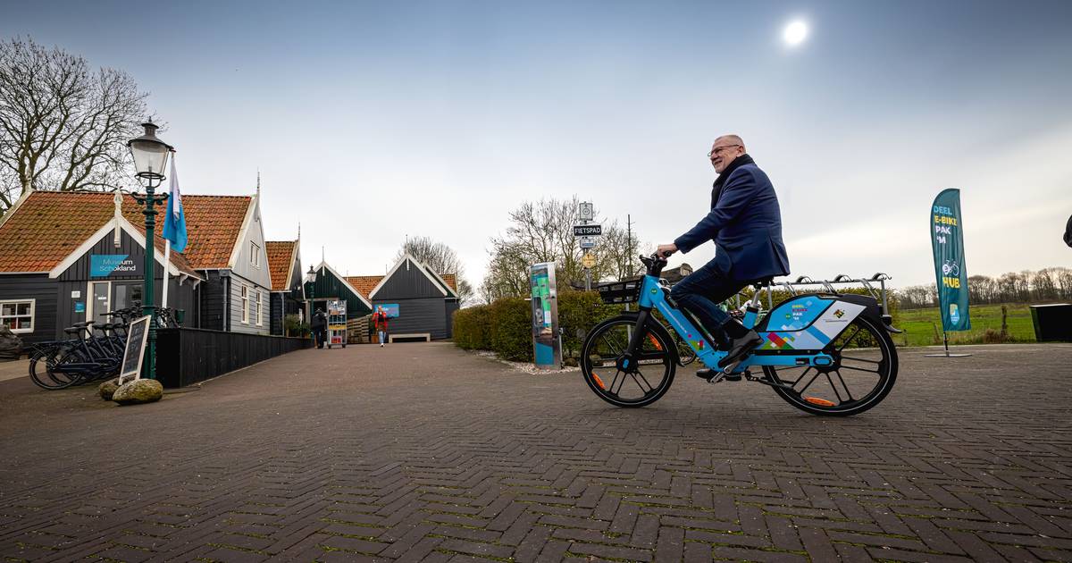 Dit foefje moet ergernis met deelfietsen voorkomen, die nu ook in deze ...