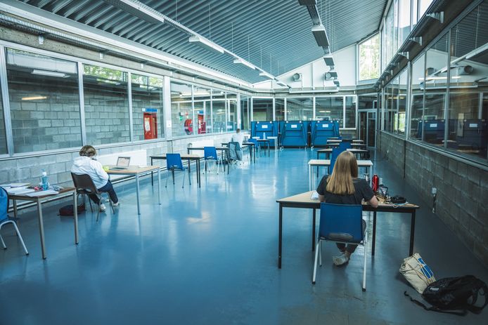 De leukste blokplekken in Gent: van een zwembadhal tot een glazen ...