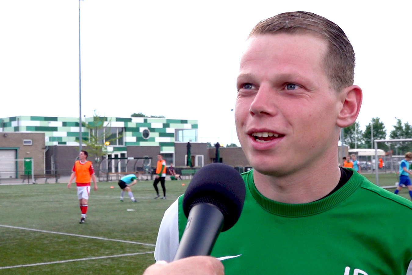 Jaimy Dekkers neemt plek in van hevig balende doelman Jeroen Wels bij ...