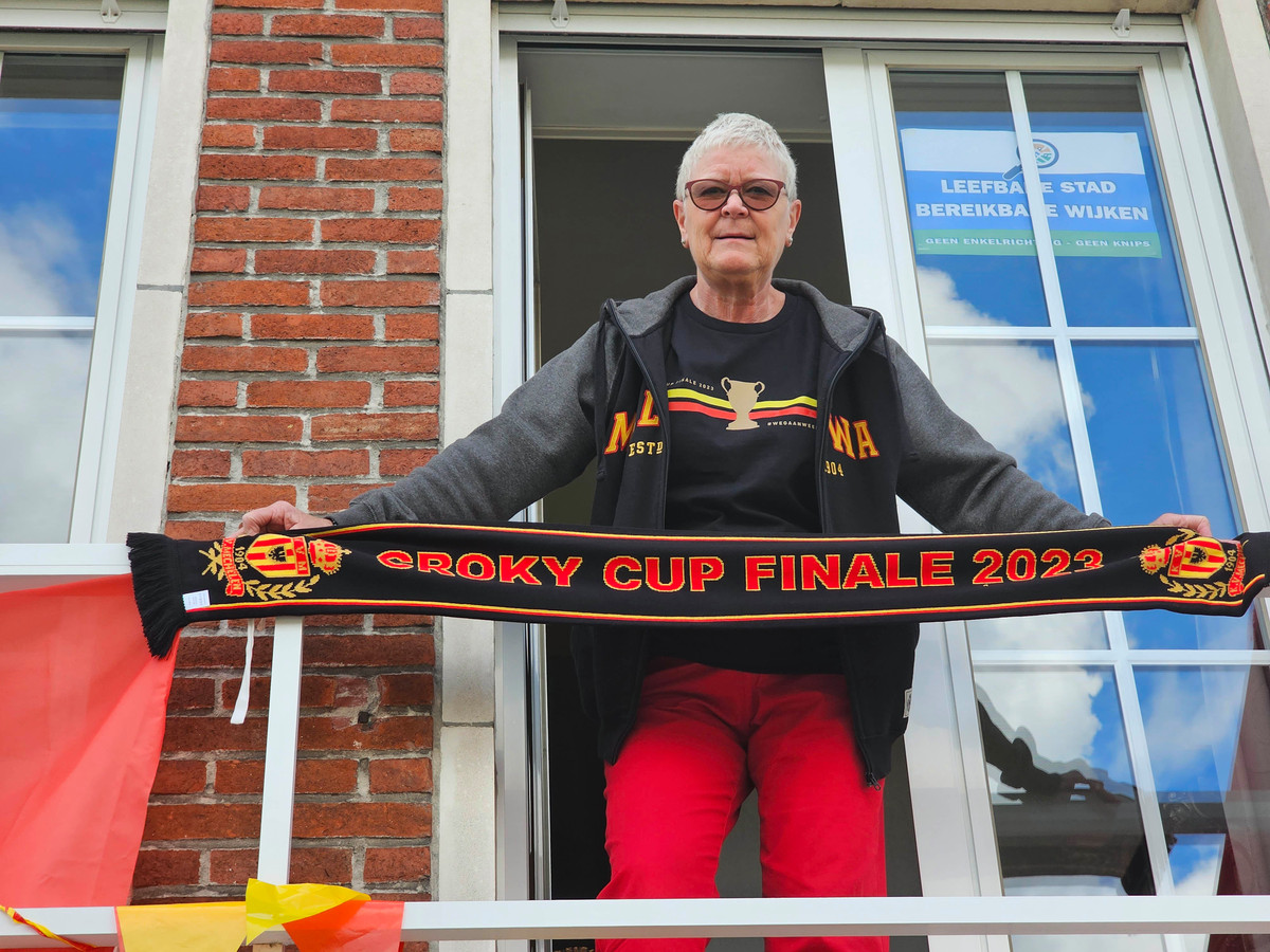 Superfan Kris versierde huis in aanloop naar de bekerfinale: “Er mag ...