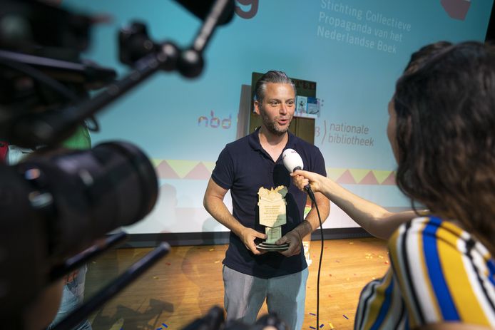 Schrijver Kevin Hassing uit Leiderdorp wint opnieuw Kinderjury: ‘Ik doe ...