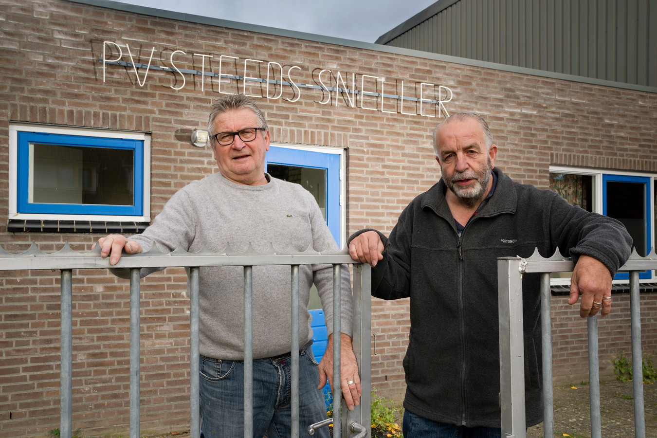 Een jaar vol verlies, maar postduivenvereniging uit Ammerzoden geeft ...