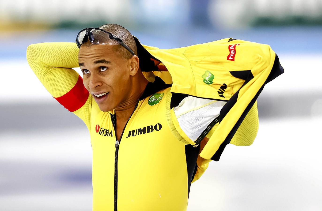 Dai Dai N'tab zet voorlopig snelste tijd neer op 500 meter ondanks val ...