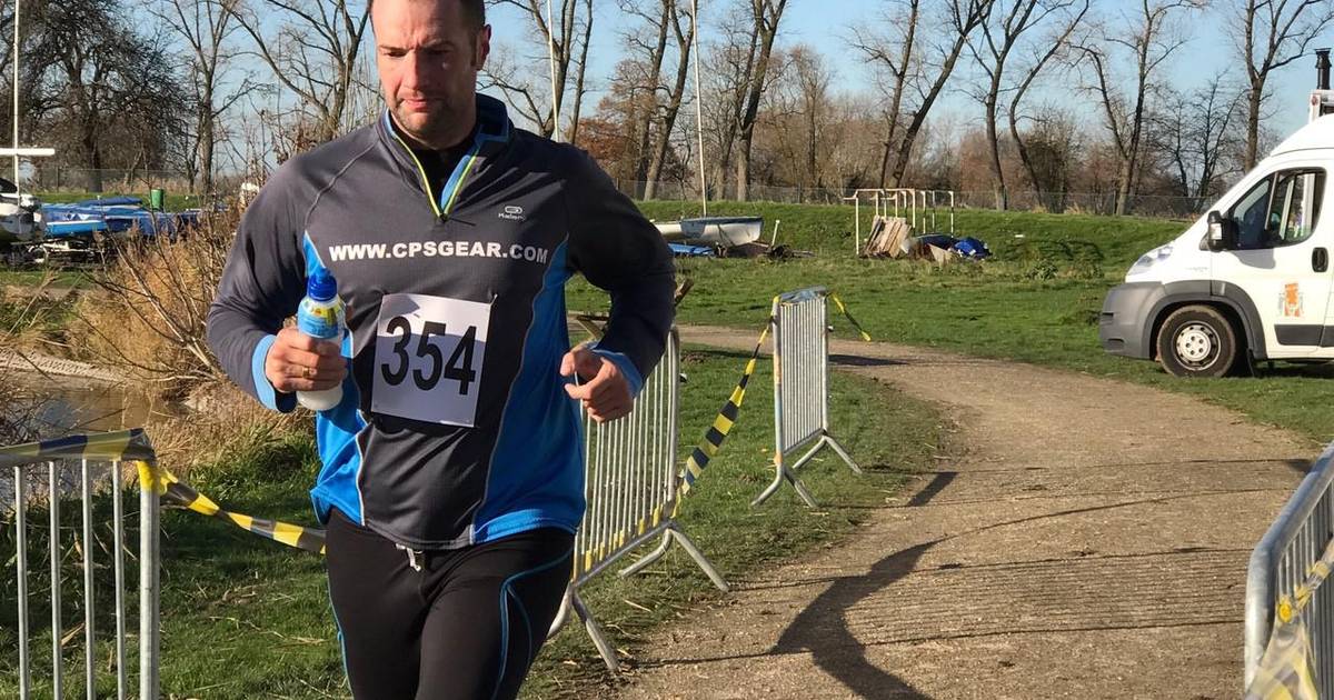 Gentse flik loopt 72 km voor zieke collega | Gent | hln.be