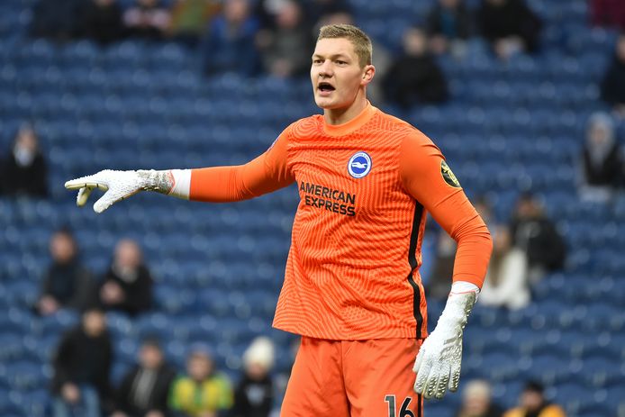 Debutant Kjell Scherpen wordt bezongen tijdens ‘top performance’ en ...