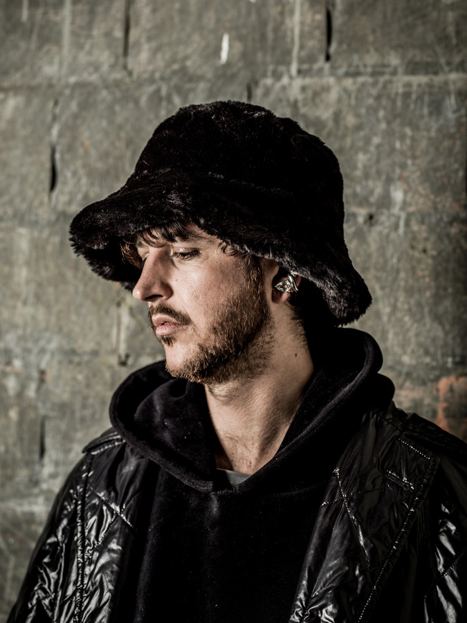 De 16 Vragen van De Wachter aan Max Colombie: “Ik denk nog te hard in ...