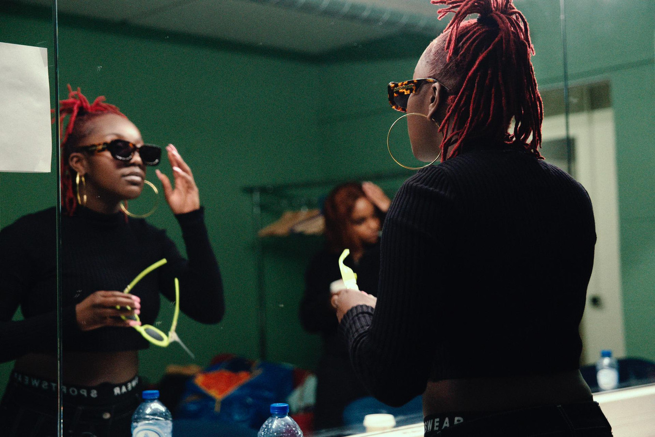 Antwerpse zangeres Miss Angel (24) kijkt uit over Times Square: “Ik ...