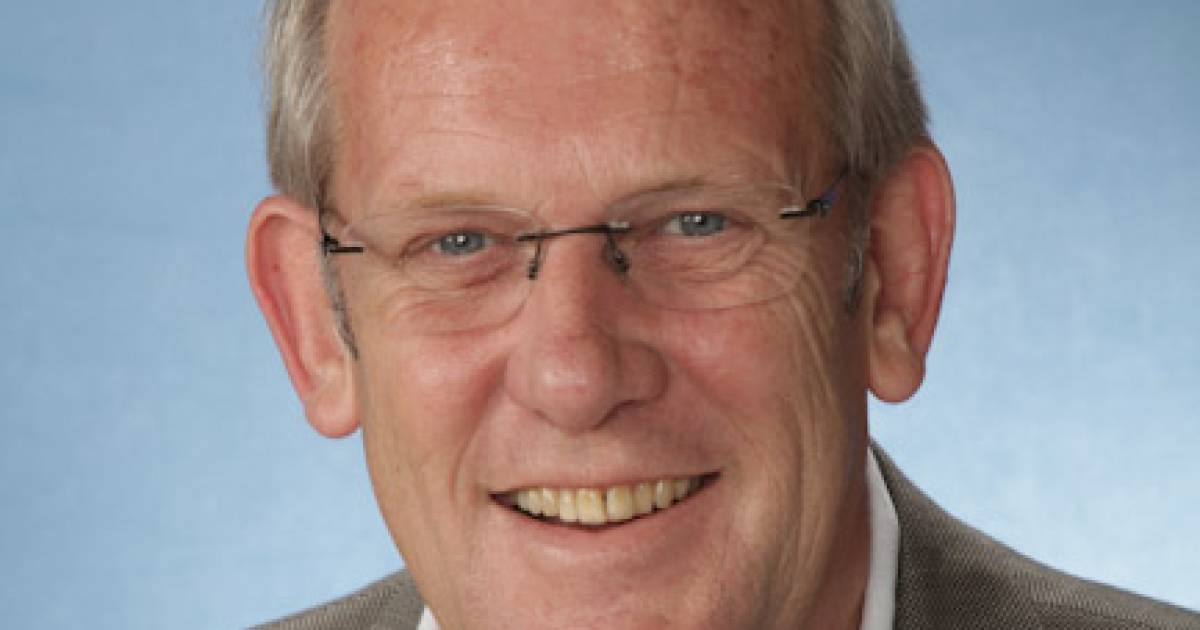 Overleden schooldirecteur John van Dijen van de Emiliusschool had een ...