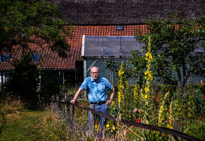 Zonder Rinie tovert Piet de Antoniushoeve om tot ’n kruidenwalhalla en ...