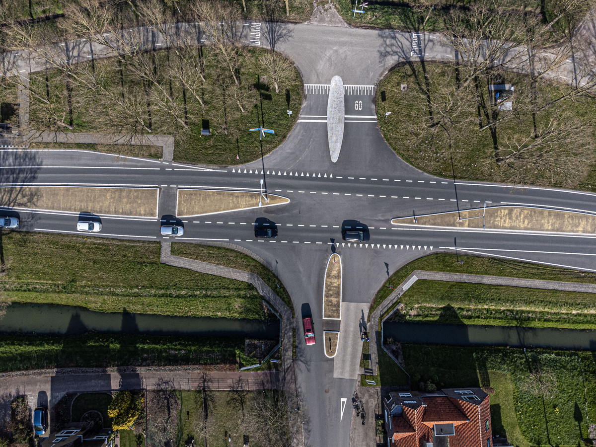 Dorp Windesheim wil al 20 jaar aanpassing aan kruispunt N337: ‘Reeën ...