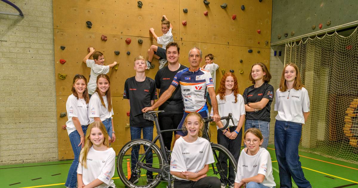 Docent Harry Berkelmans doet na 26 jaar zijn laatste actie voor het ...