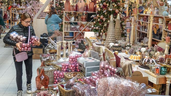 Floralux pakt uit met kerstdorp van 2500m², blikvanger is kersttrein ...