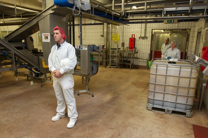 Knakworsten Lupack minuut in bak geparkeerd voor Parijs | Raalte ...