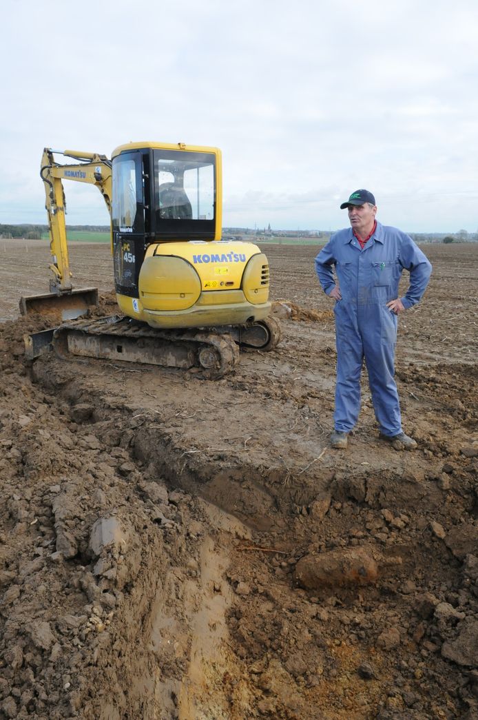 Boer haalt opnieuw fosgeenbommen boven | Heuvelland | hln.be
