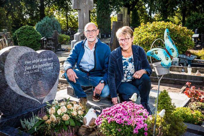 Jan Knippenborg wijkt nooit van de zijde van Elise en Charles: ‘Boven ...