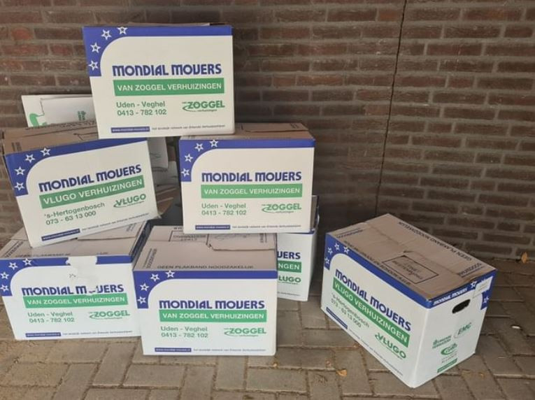 Brutale dief rijdt met volle winkelkar uit supermarkt, politie vindt ...
