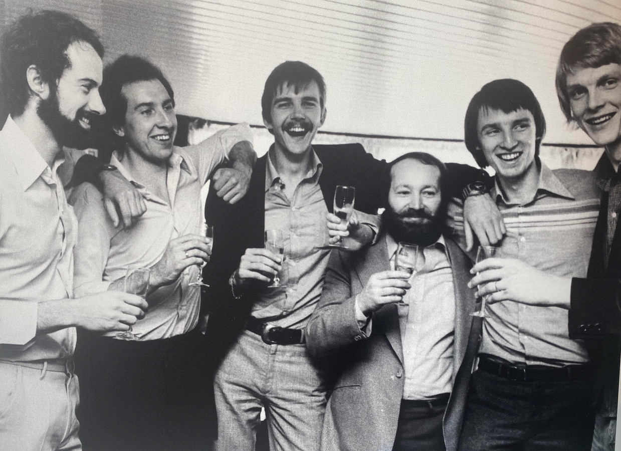 Uniek boek belicht ruim 40 jaar na datum gloriejaren van Kortrijkse ...