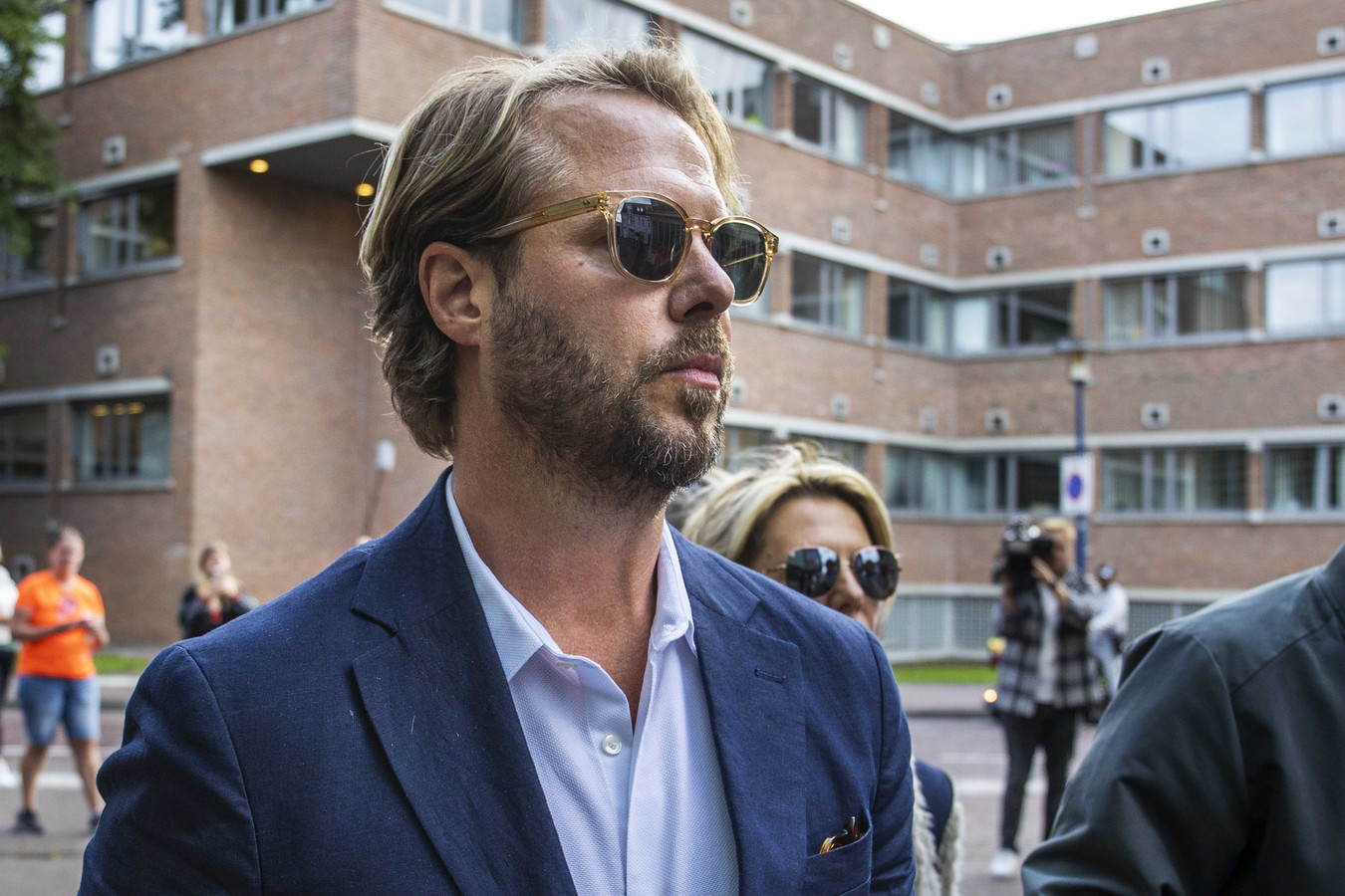 Nena bij verlaten van rechtbank bij zaak Thijs Römer: ‘Wat mij betreft ...