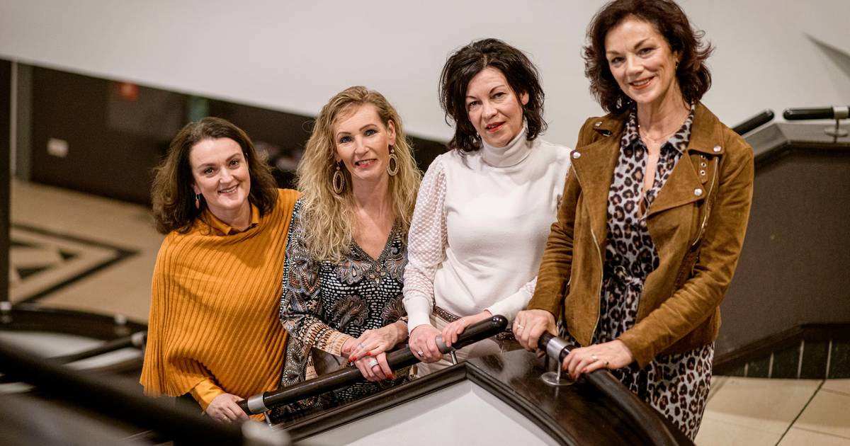 Tranen bij Hengelose Andrew Sisters: zangeressen altijd ‘in the mood ...