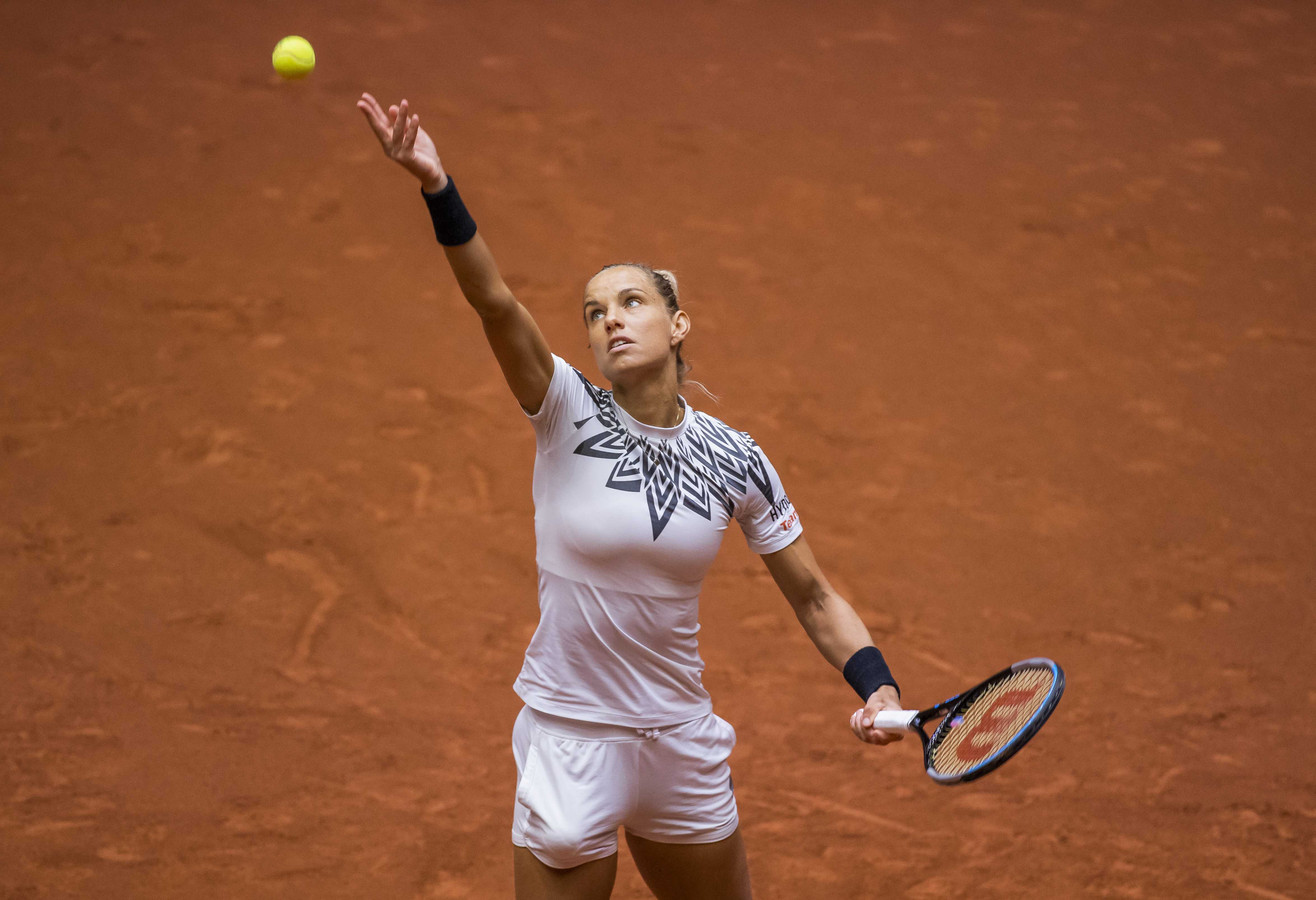 Chinese tennissters weer naast Nederland na verlies Arantxa Rus | Foto ...