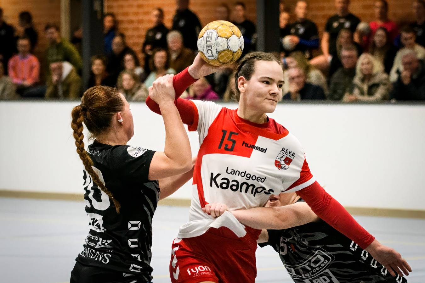Dagmar Oude Voshaar (20) is een ervaring rijker, maar aan haar ambitie ...