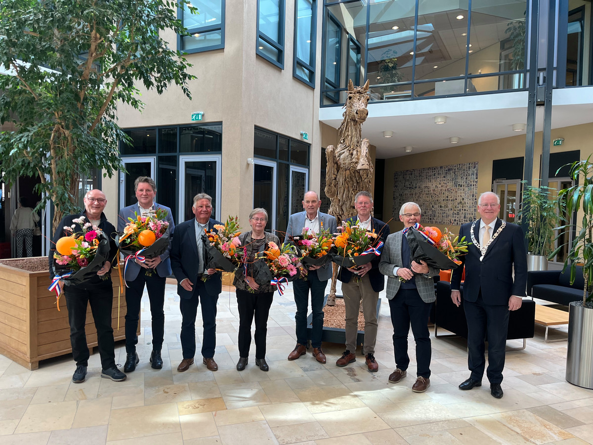 Dertien (!) lintjes in gemeente Dinkelland: hoofdrol voor Ootmarsum én ... Dertien (!) lintjes in gemeente Dinkelland: hoofdrol voor Ootmarsum én ...