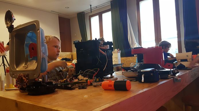 Apparaten slopen om ervan te leren | Breda | bndestem.nl